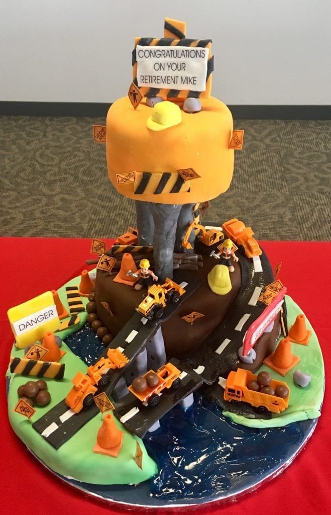 Retirement Cakes | Classic Cakes