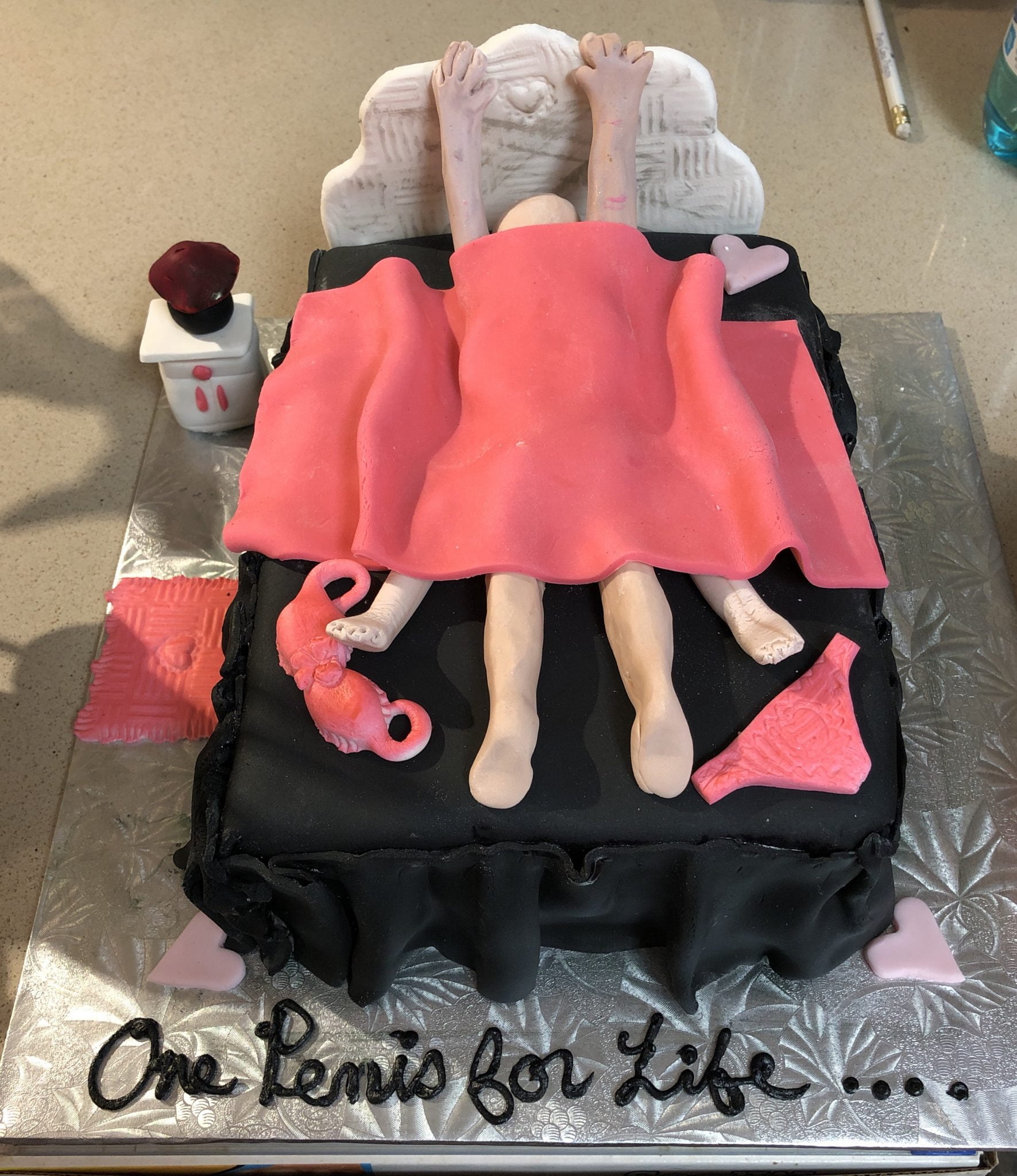 Adult Cakes | Classic Cakes